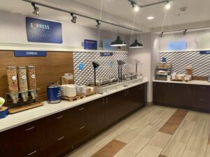 Holiday Inn Express and Suites Central Point Review - Nancy D Brown